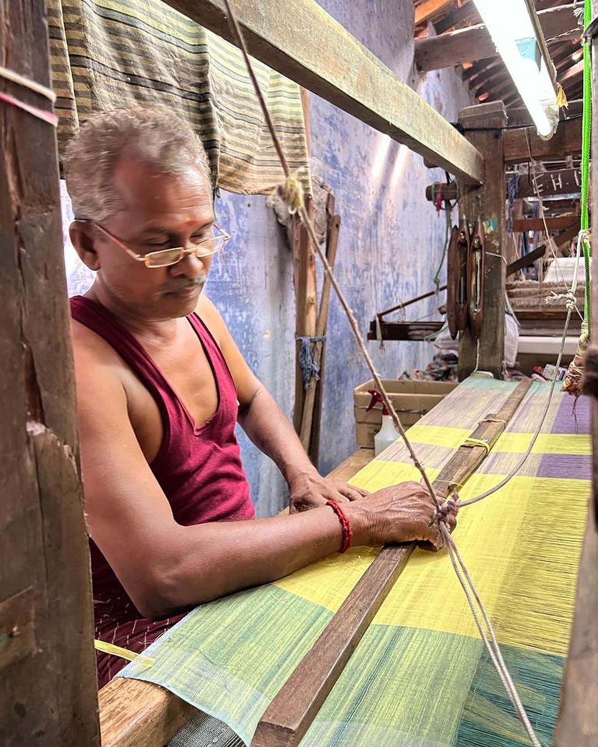 Custom Weaving - abacaxi