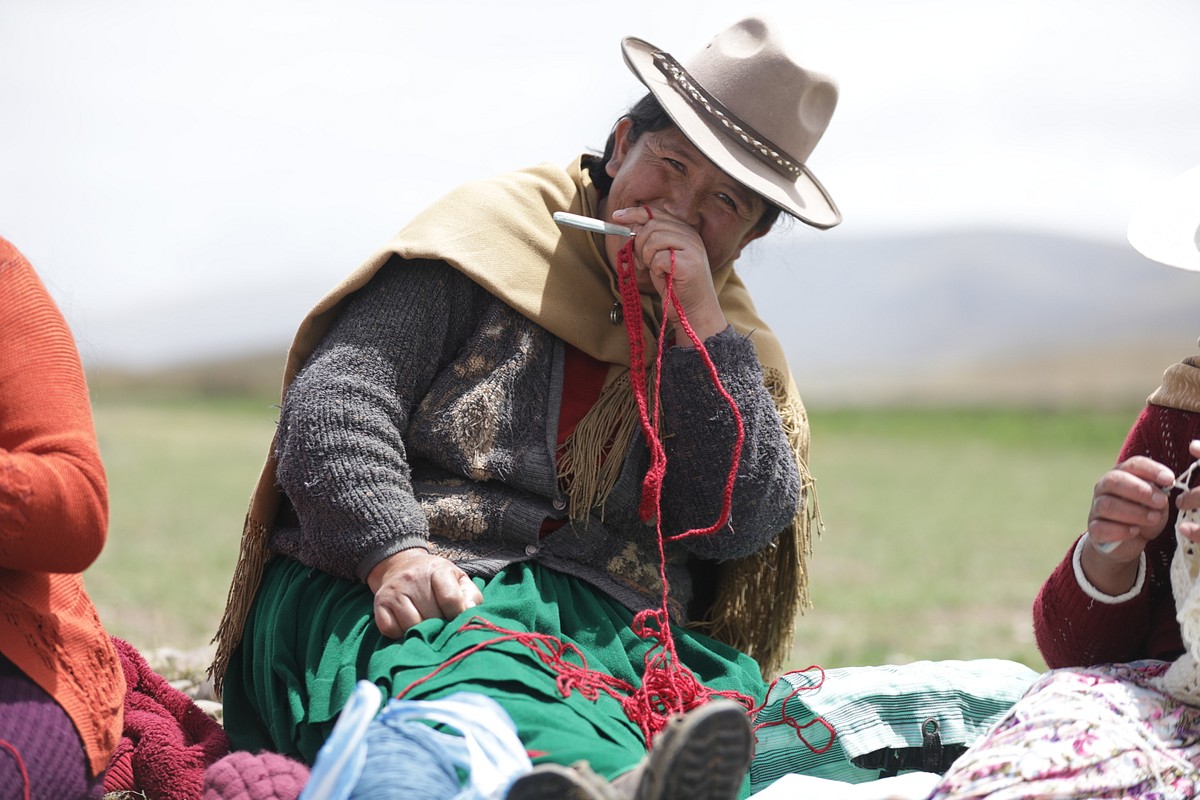 Peruvian Knitting & Crochet - abacaxi